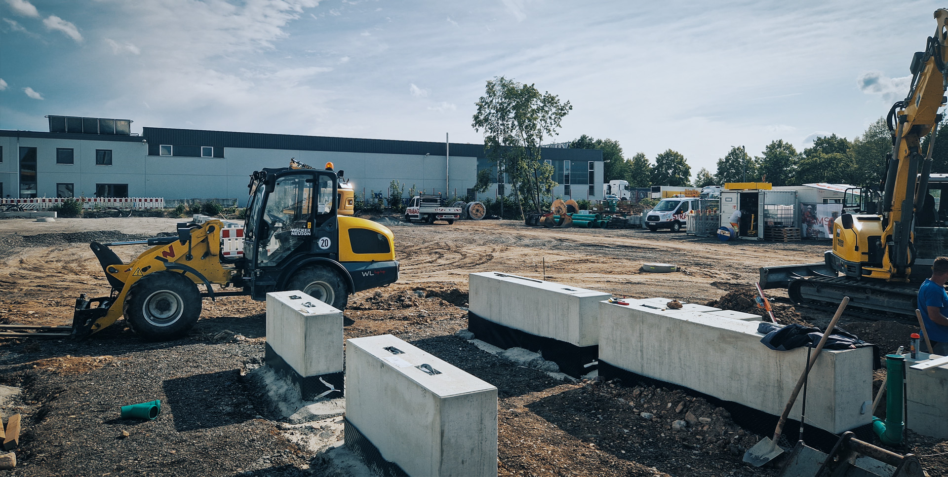 bk World - Business - bk World