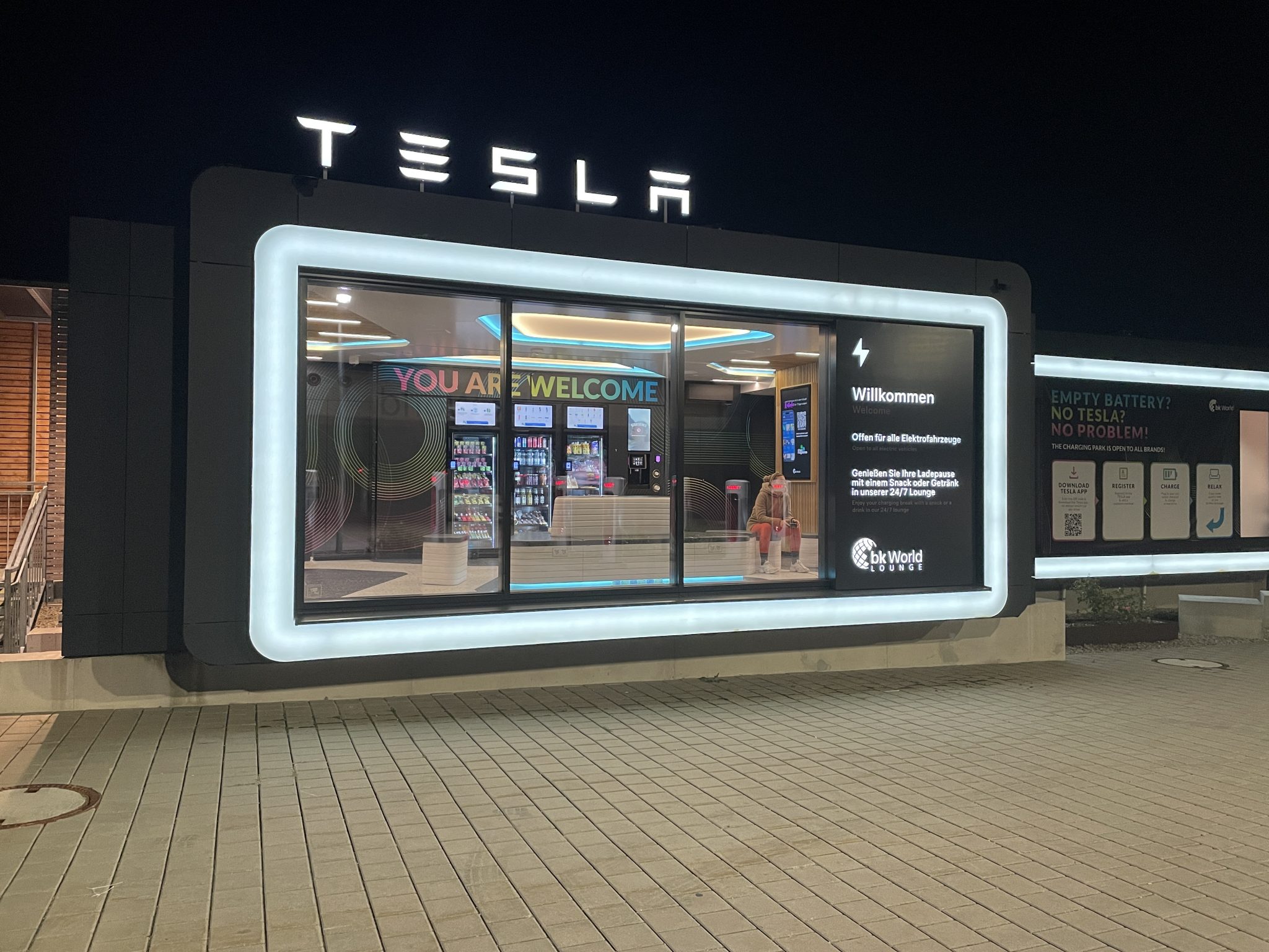 bk World lounges at Tesla Superchargers receive update - bk World