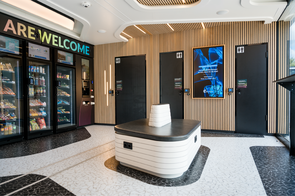 bk World Lounge - bk World
